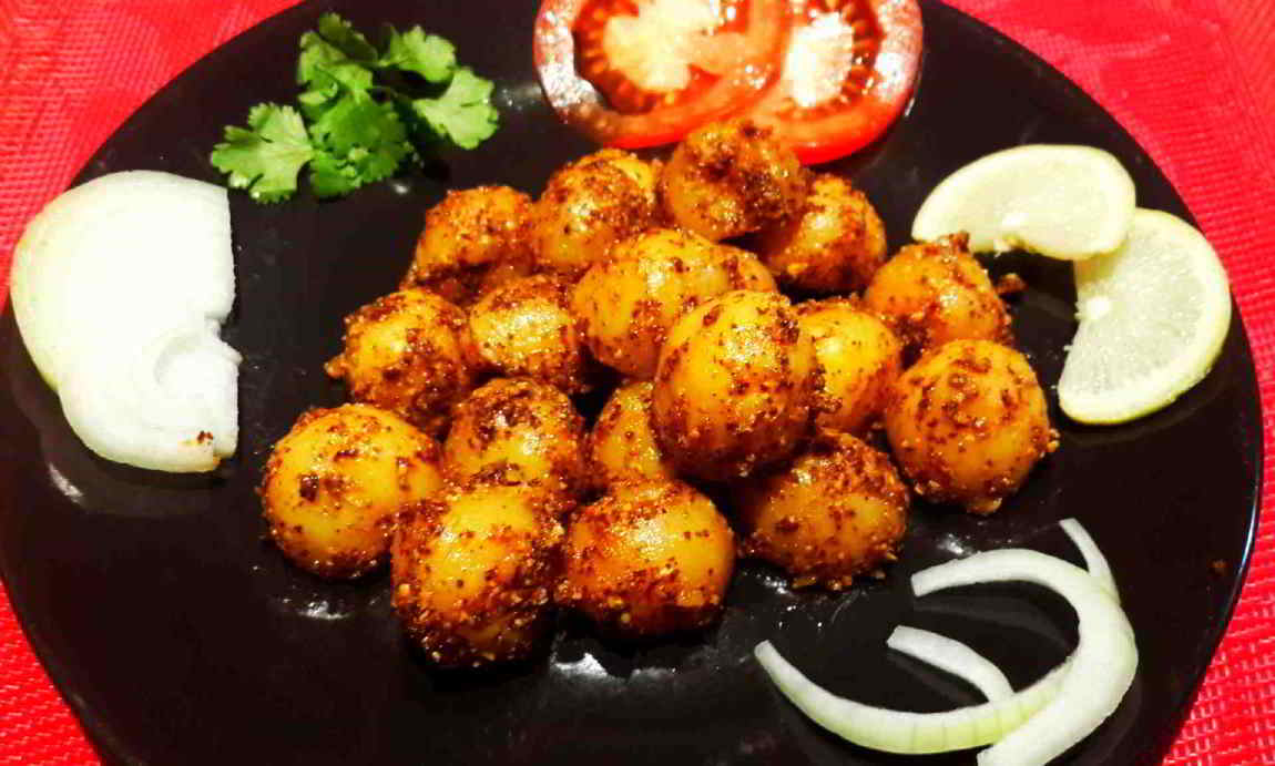 Pyaji Mutton or Mutton with Pyaaz Recipe - Mutton Onion curry